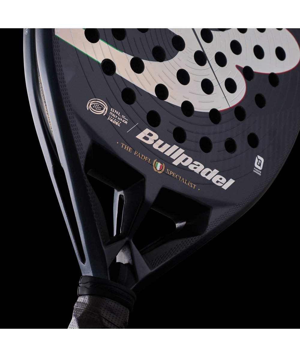 RACKET BULLPADEL HACK 04 25 ITALY