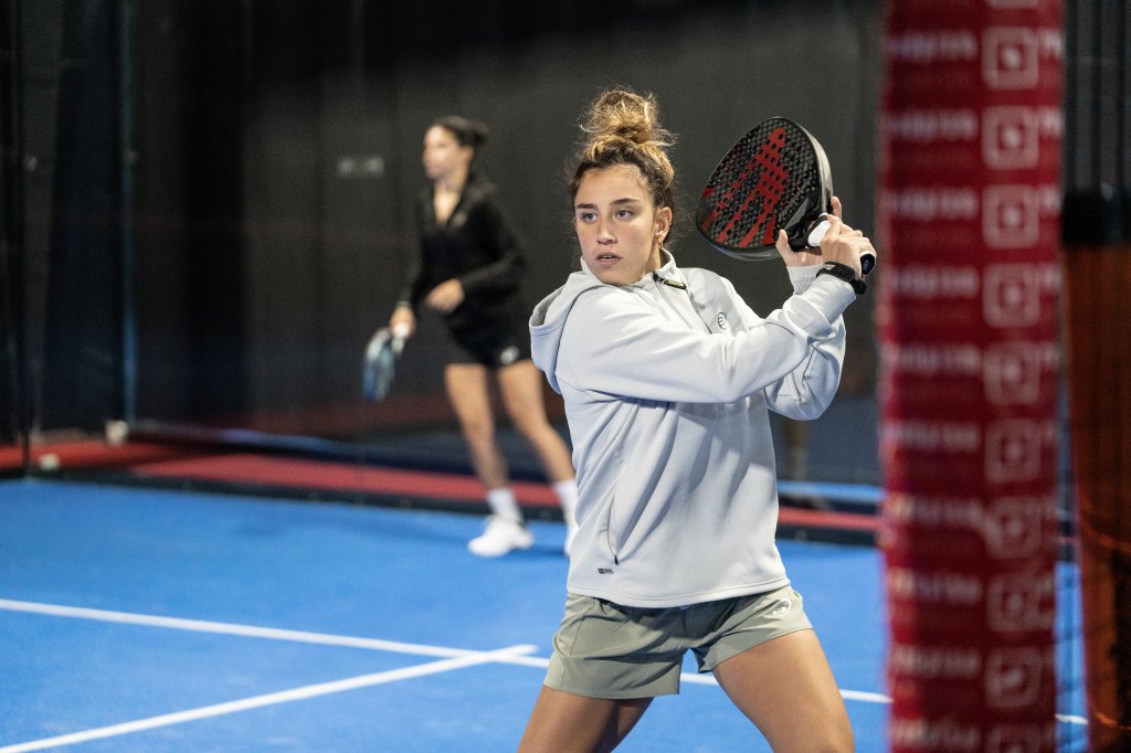 Bullpadel announces its new star signing: Bea Gonzalez, the "Perla de El Palo"